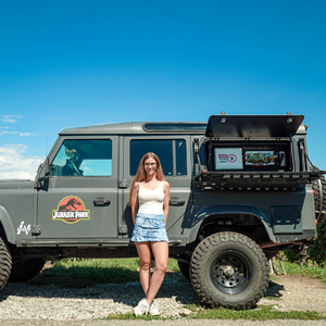 Off grid landrover - the Off-Track family