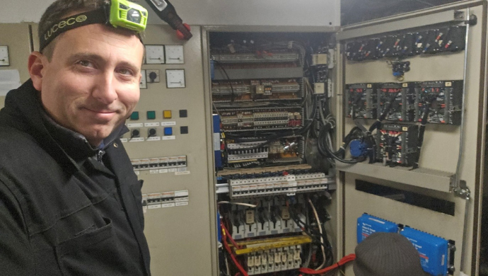 Marine Surveyor Shares Electrical Safety Advice and Lithium Upgrade ...